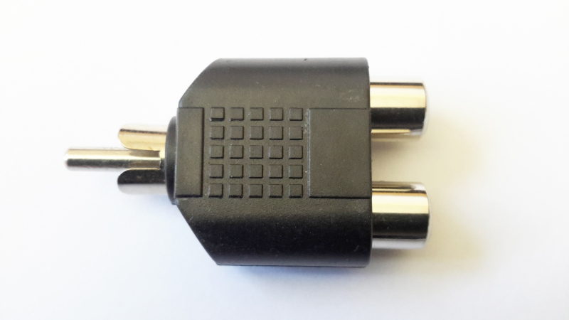 Adapter Cinch Stecker -> 2x Cinch Buchse